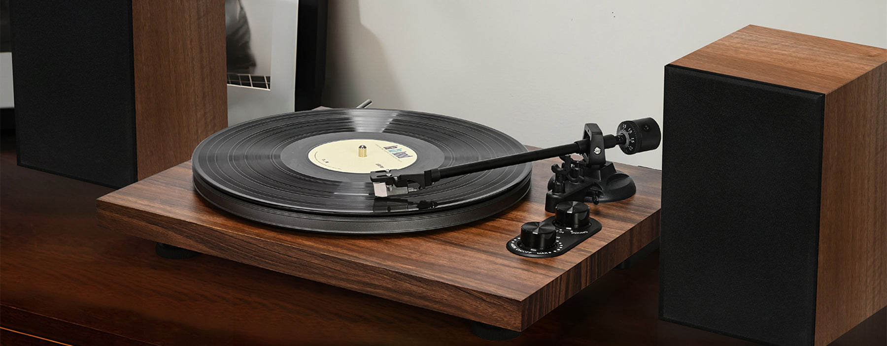 Best Turntables & Record Players for Beginners and Audiophiles ...