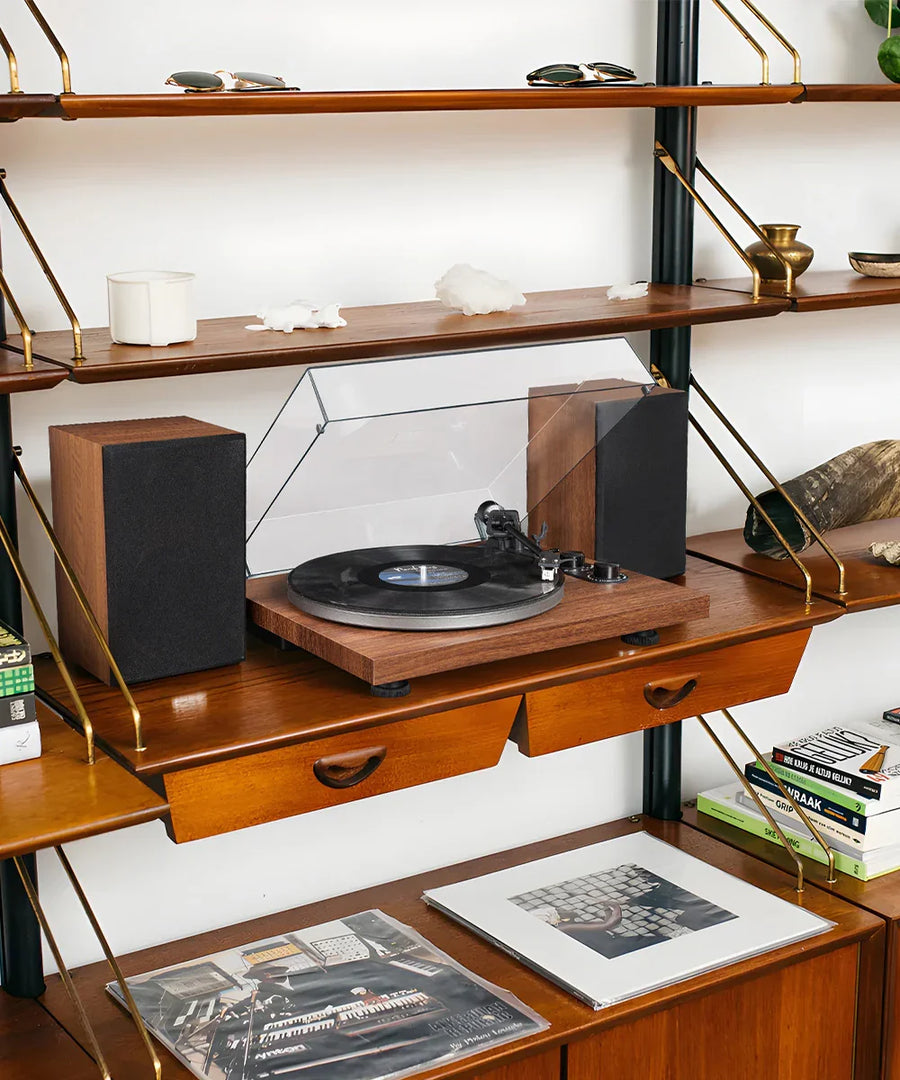 High-Quality Classic Record Player with Bluetooth and Speakers ...